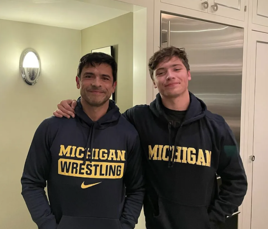 Kelly Ripa cried and fumed as she recalled witnessing the wrestling ...