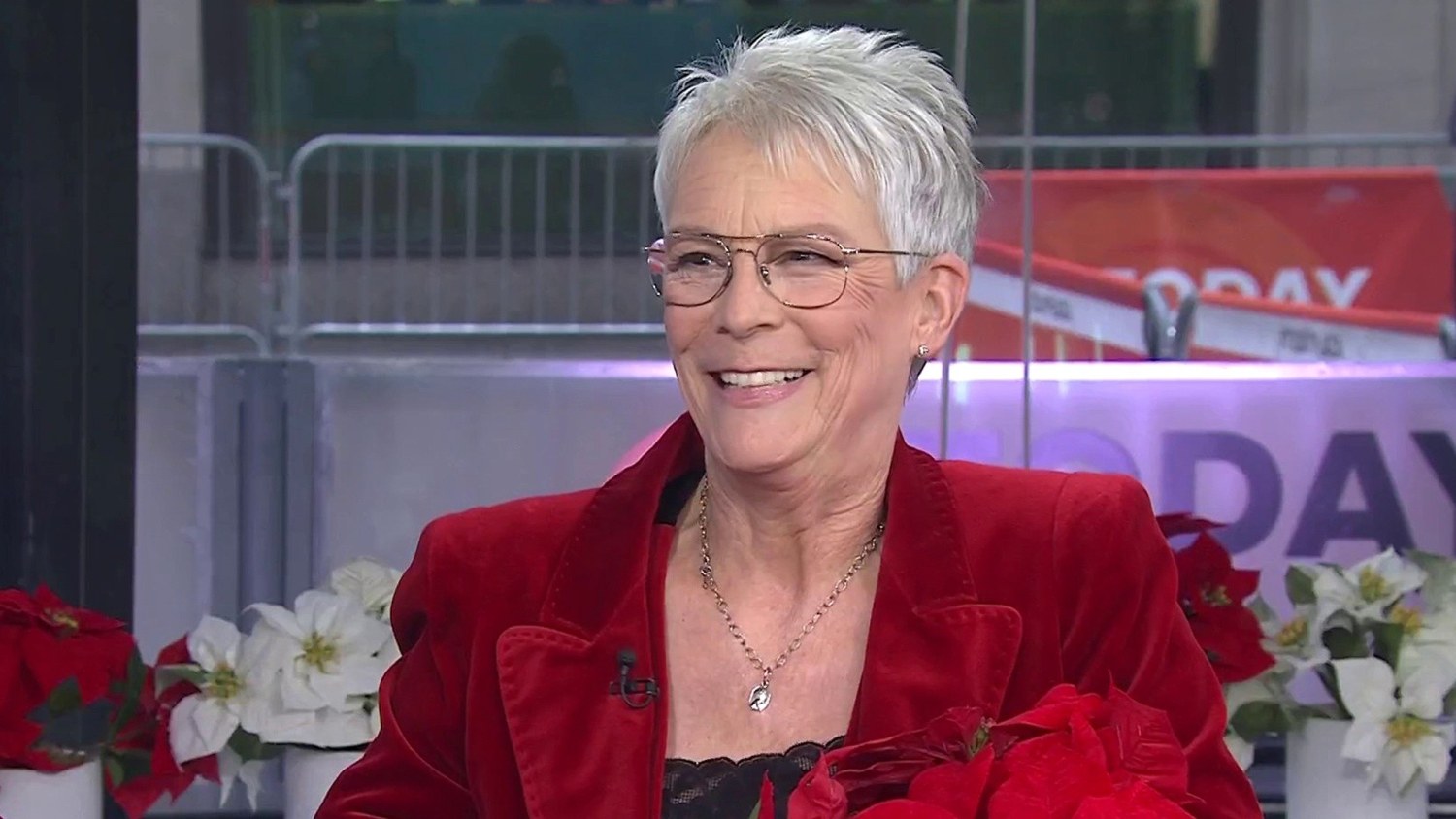 Jamie Lee Curtis expressed her anger openly, criticizing Craig Melvin ...
