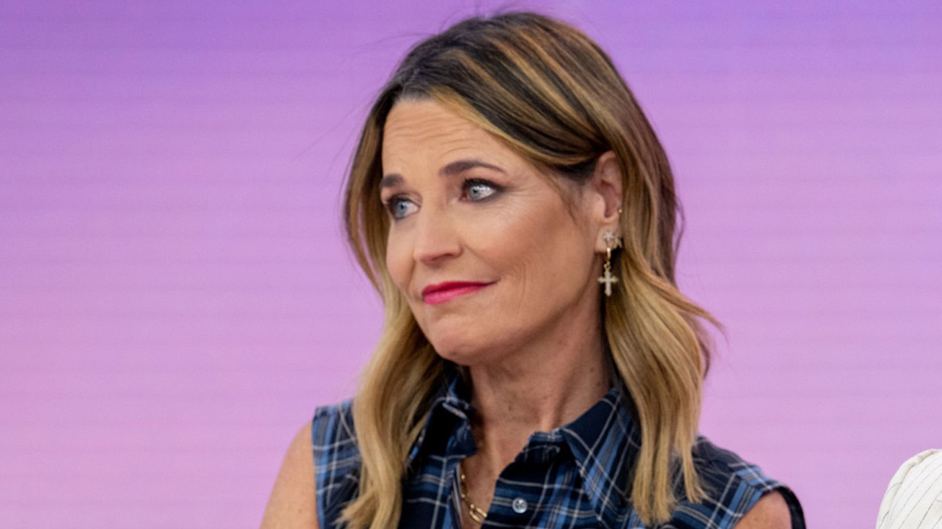 Savannah Guthrie breaks down in tears and leaves abruptly during a live show when she learns of ...