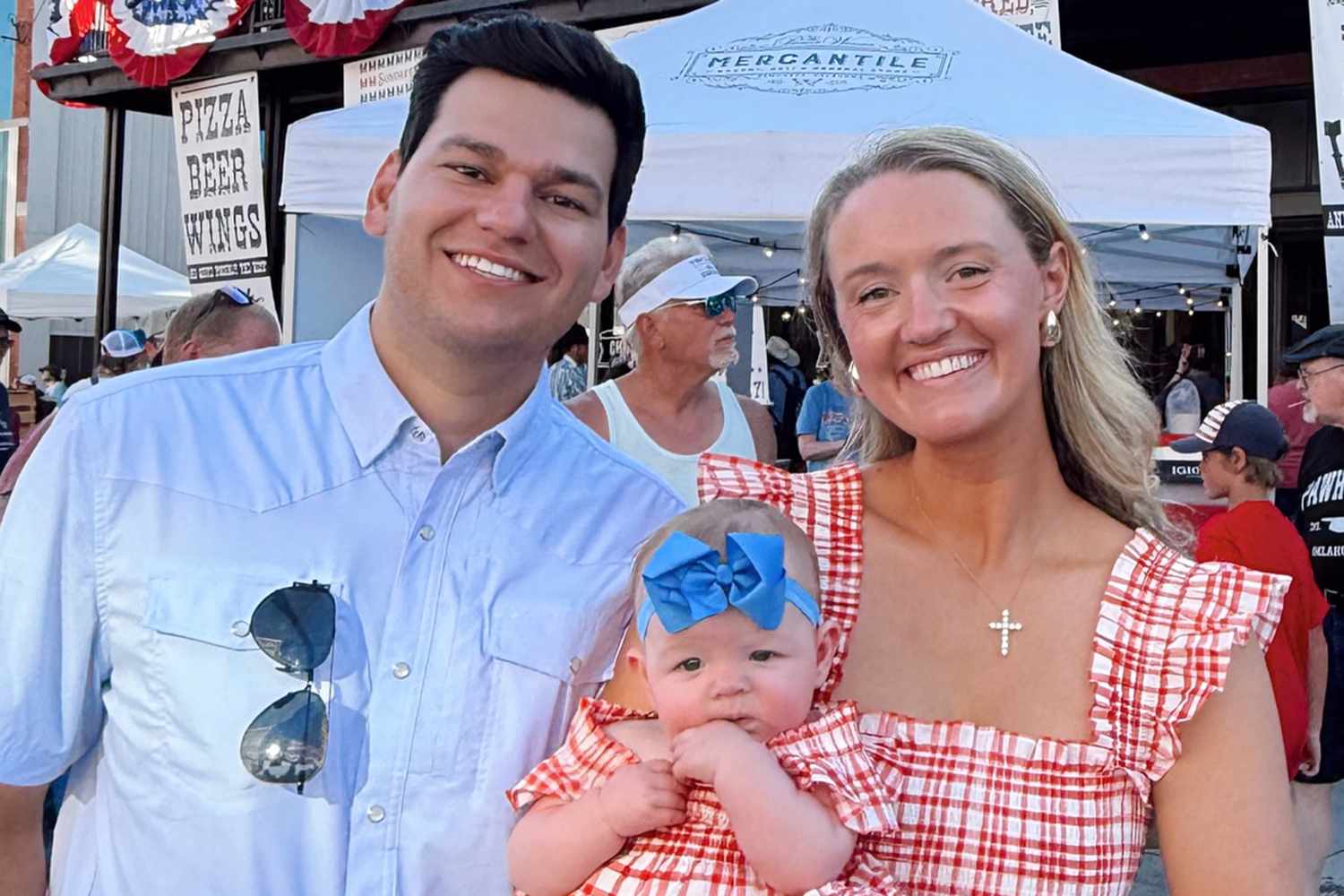 Alex, the daughter of Ree Drummond, was emotional as she shared that ...