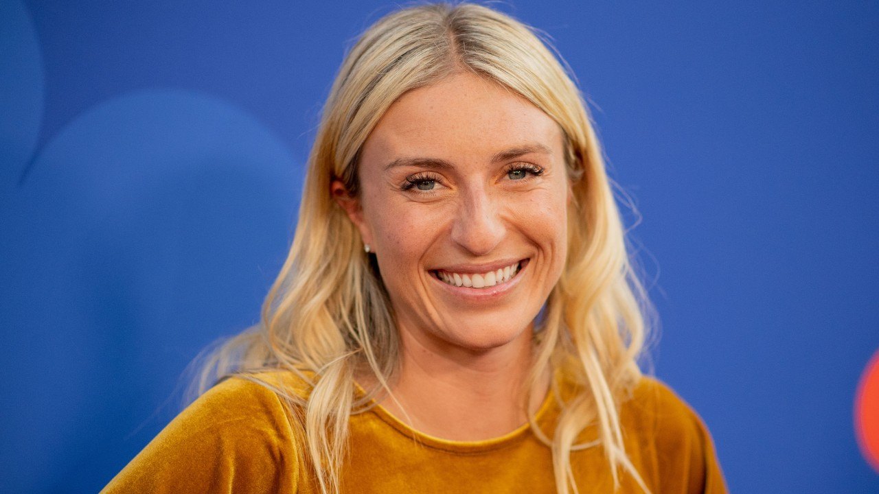 Jasmine Roth confessed she has been considering departing HGTV in the ...