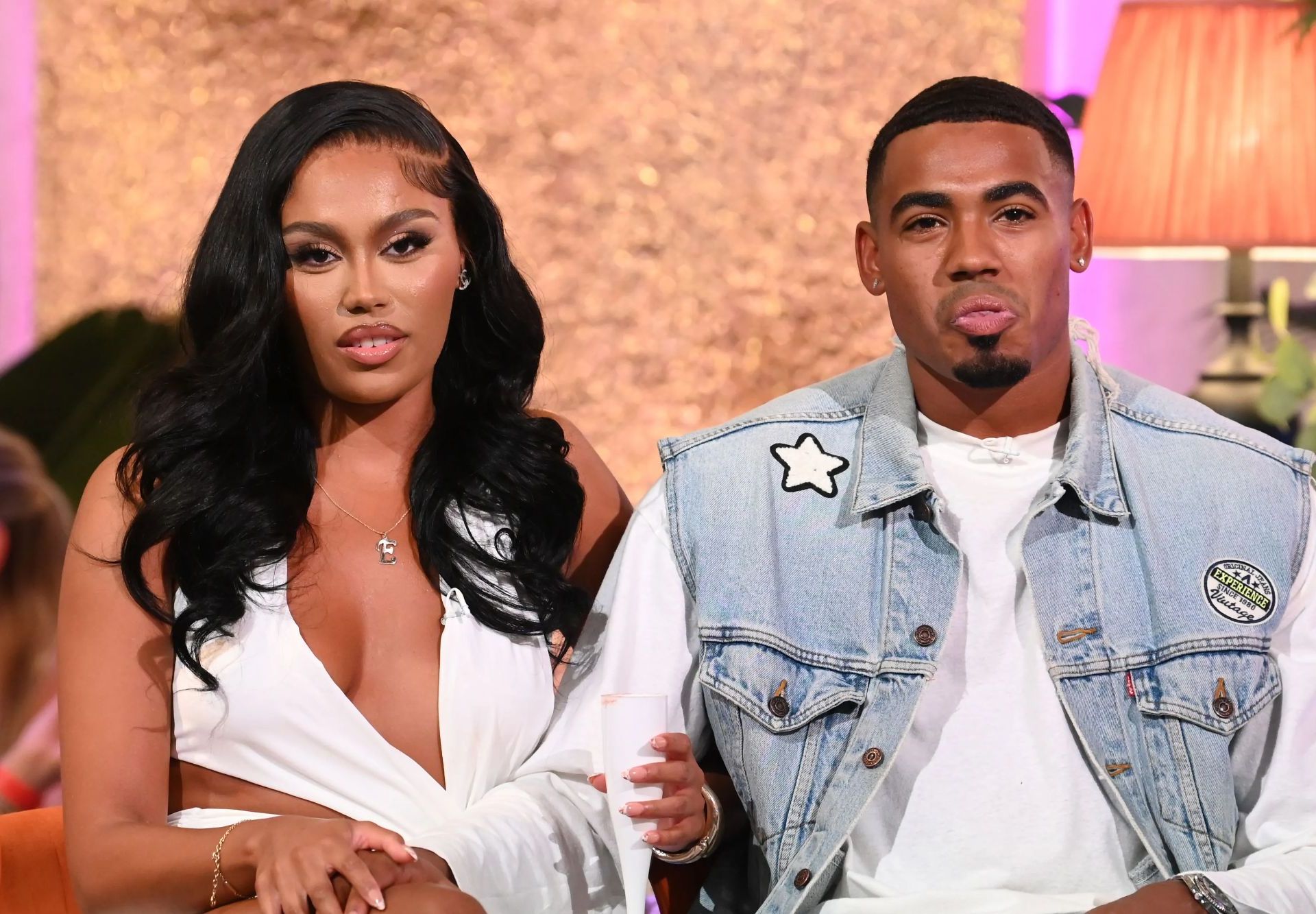 Love Island SURPRISE! Ella Thomas reveals that she's reunited with her ...