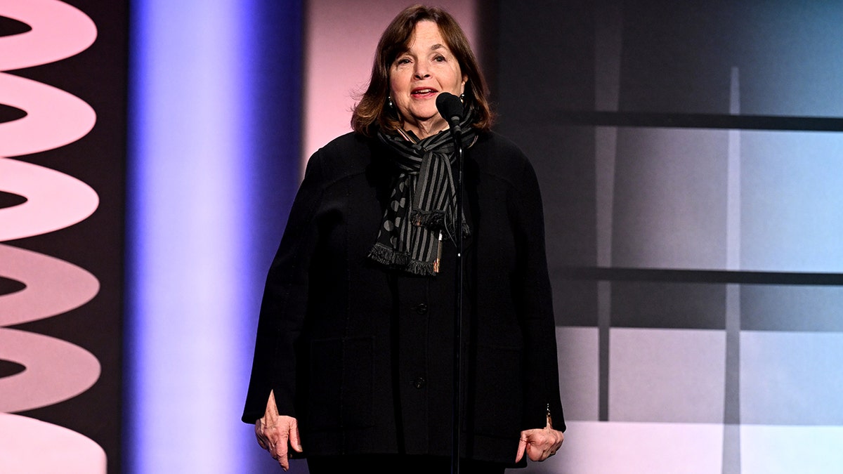 SHOCKING! Pictures from the funeral of Ina Garten's mother have ...