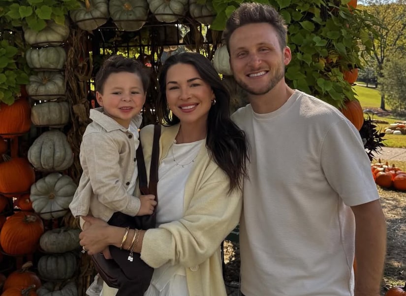 Jen Saviano, a previous contestant on the television show The Bachelor ...